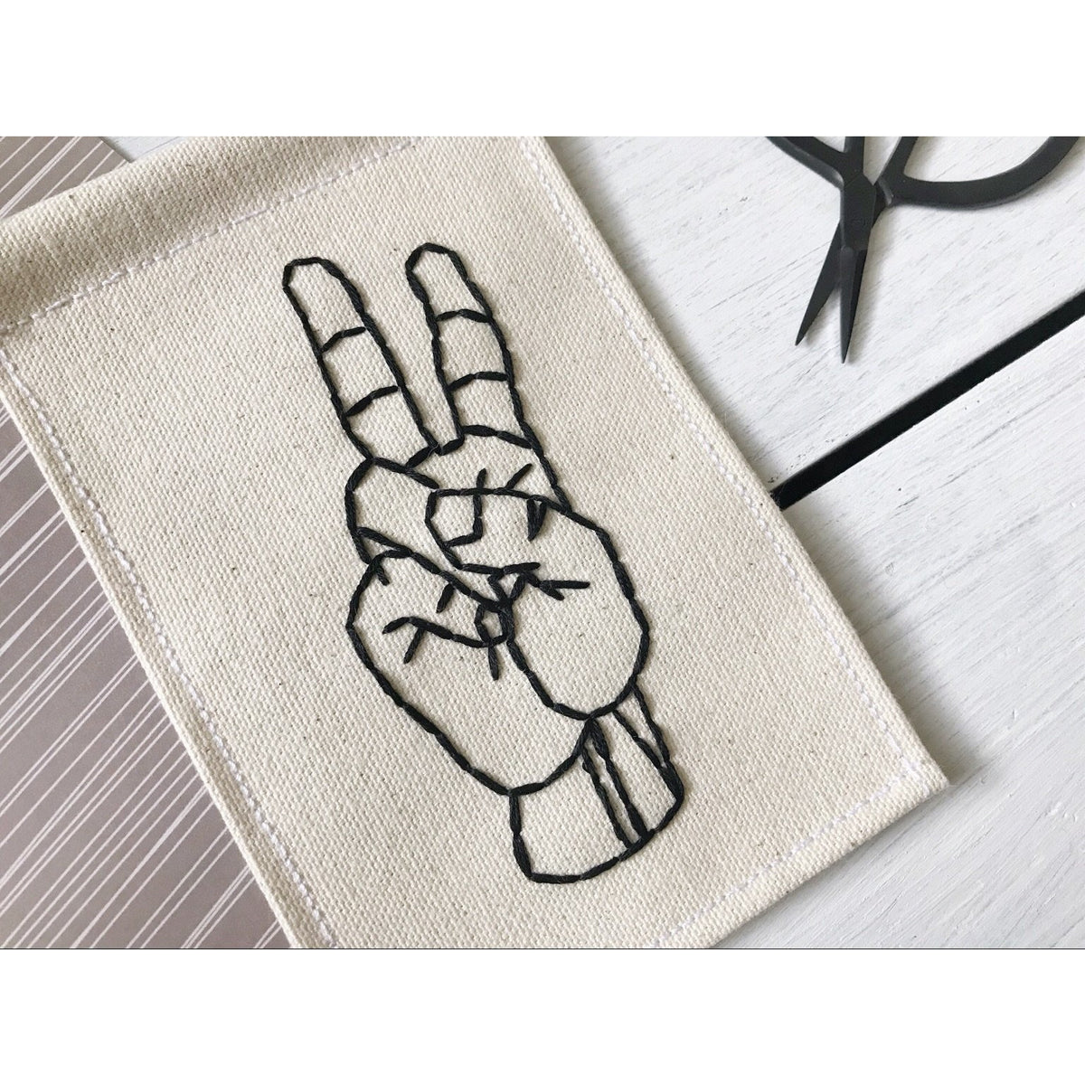 Mini Peace Sign Banner – Favor & Fern